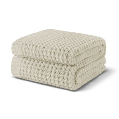 Click here for Hamam Dimension Knitted Lambswool Throw  130 x 180 prices