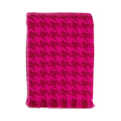 Click here for Prince of Scots Houndstooth Naturally Weighted Woo... prices