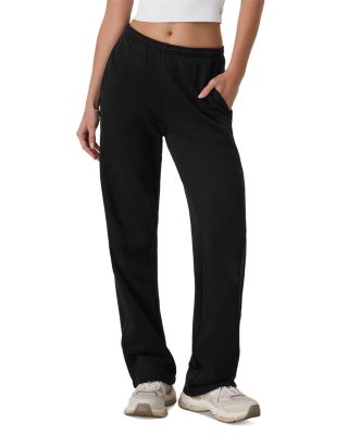 Click here for Vuori Sedona Straight Leg Sweatpants prices