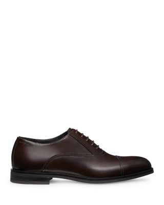 Click here for Stuart Weitzman Mens Club Classic Oxfords prices