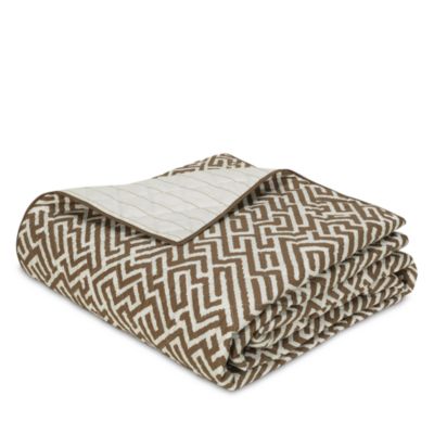 Click here for Matouk Gabriel Quilt  King prices