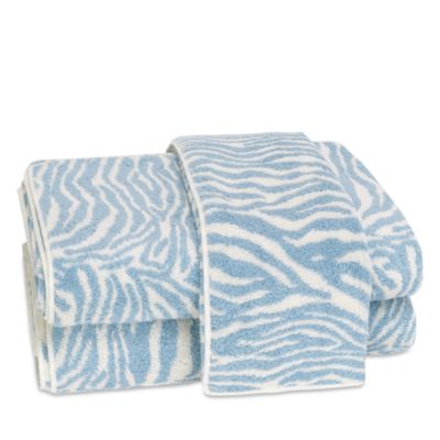 Click here for Matouk Regine Bath Sheet prices