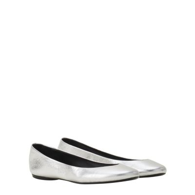 Click here for Lanvin The Ballerina Flat In Metallic Leather prices