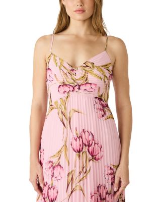 Click here for Steve Madden Ray Floral Dress prices