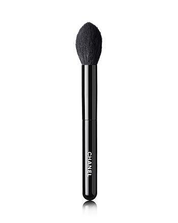 CHANEL LES PINCEAUX DE CHANEL Precision Powder Brush | Bloomingdale's