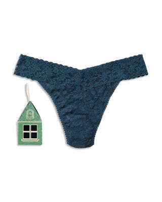 Click here for Hanky Panky Signature Lace Original Rise Thong Pac... prices