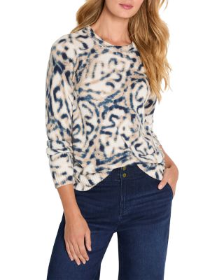 Click here for Nic+Zoe Blurry Leaf Supersoft Sweater prices