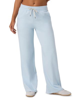 Click here for Vuori Halo Essential Wide Leg Pants prices