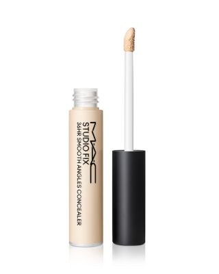 Click here for MAC Studio Fix 36HR Smooth Angles Concealer prices