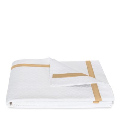 Click here for Matouk Lowell Diamond Matelasse Coverlet  King prices