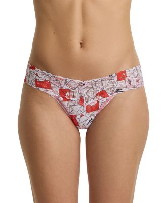 Click here for Hanky Panky Printed Signature Lace Low Rise Thong prices