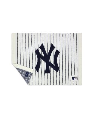 Click here for Barefoot Dreams Unisex Cozychic New York Yankees S... prices