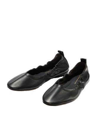 Click here for Margaux Womens The Pascale Flats prices