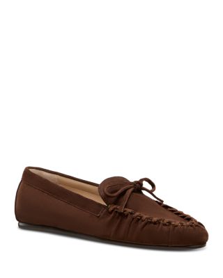 Click here for Stuart Weitzman Womens Britt Bow Loafer Flats prices