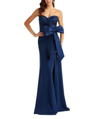Click here for Tadashi Shoji Kinah Oversized Bow Gown prices
