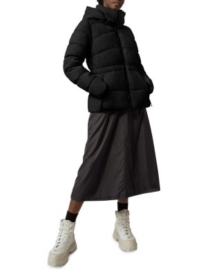 Click here for Canada Goose Aurora Jacket prices