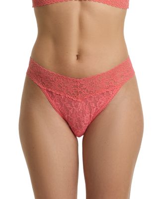 Click here for Hanky Panky Signature Lace Original Rise Thong prices