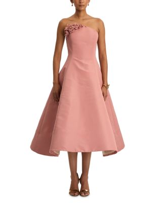 Click here for Oscar de la Renta Strapless Faille Embroidered Coc... prices