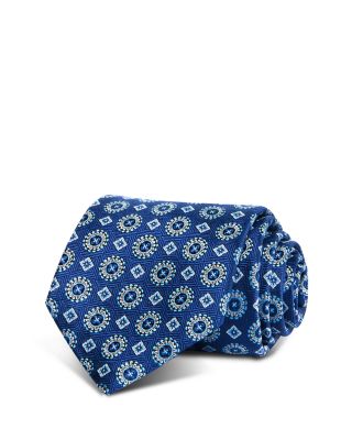 Click here for David Donahue Silk Classic Medallion Tie prices