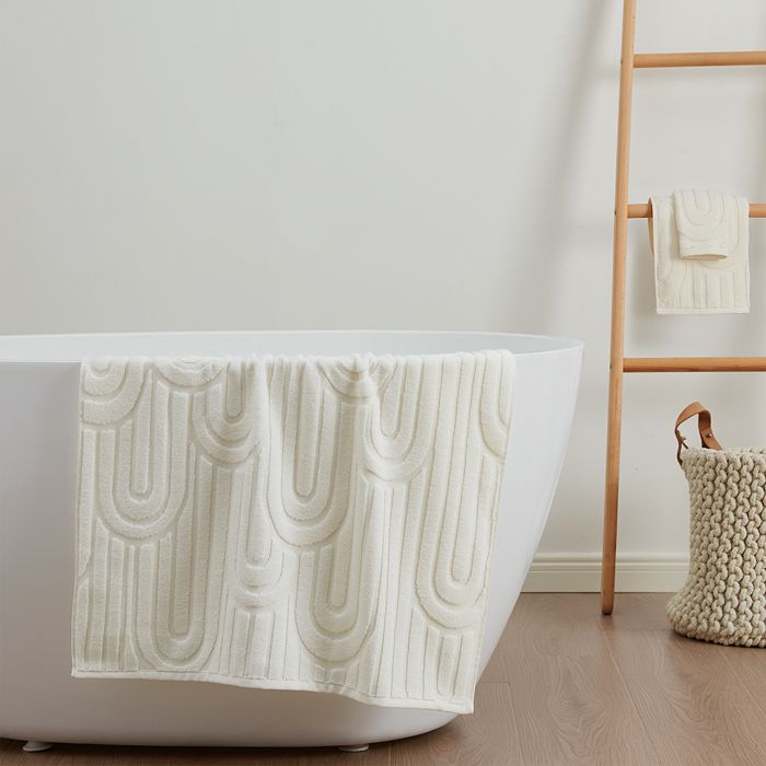 UGG® Arch Bath Collection | Bloomingdale's