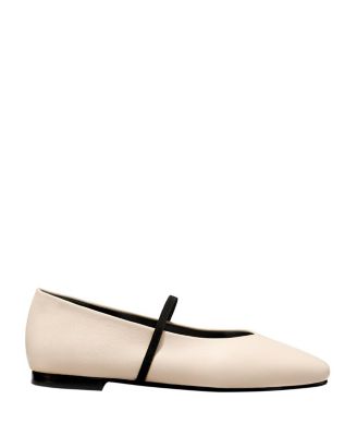 Click here for Margaux Womens The Phoebe Flats prices