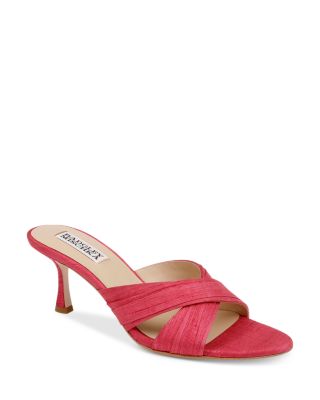 Click here for Badgley Mischka Womens Xania Sandals prices