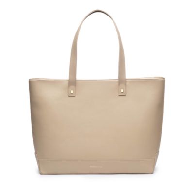 Click here for Modern Picnic The Faux Leather Insulated Tote prices