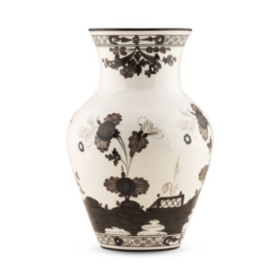 Click here for Ginori 1735 Oriente Italiano Ming Vase prices