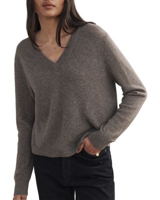 Click here for Jenni Kayne Flynn Cashmere V Neck Sweater prices