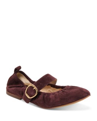 Click here for Dolce Vita Womens Caely Flats prices