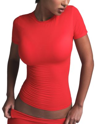 Click here for Skims Fits Everybody Short Sleeved Tee prices