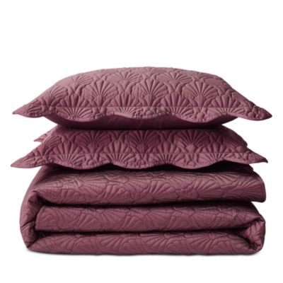 Click here for Ted Baker Deco Shell Quilt Set  King prices