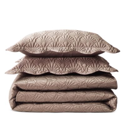 Click here for Ted Baker Deco Shell Quilt Set  King prices