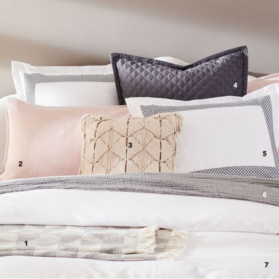 Bedding Guide | From Perfect Sheets to the Best Pillow